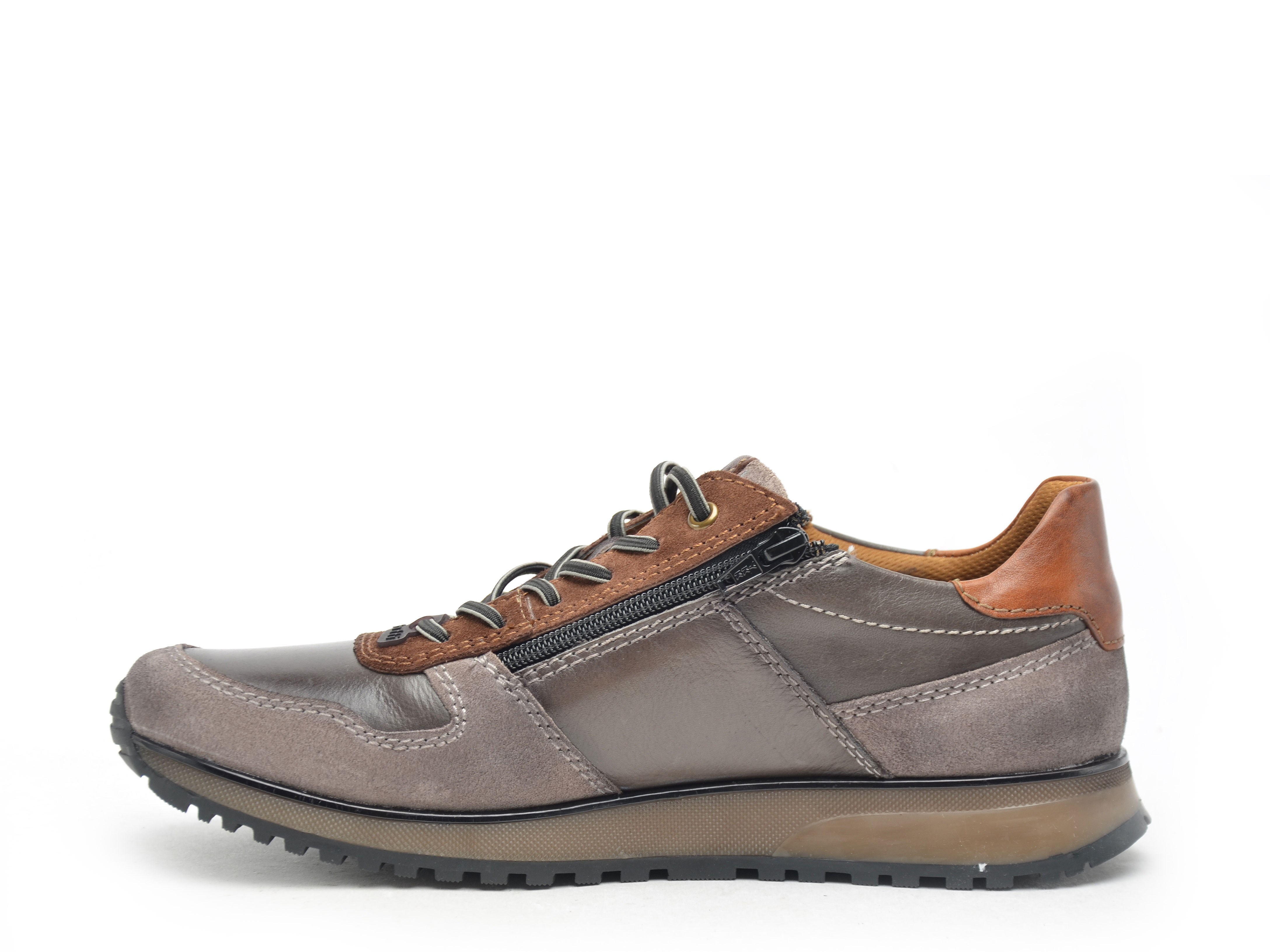 IVO 331 APA04 Gris - Baskets Basses Homme - Bugatti